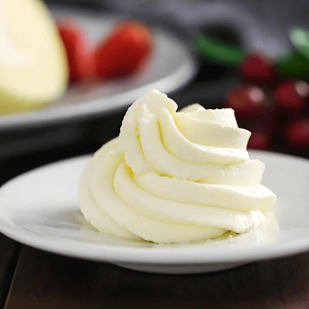 When Silky Cream Meets a Hint of Vodka: Vodka-Flavored Whipped Cream ...