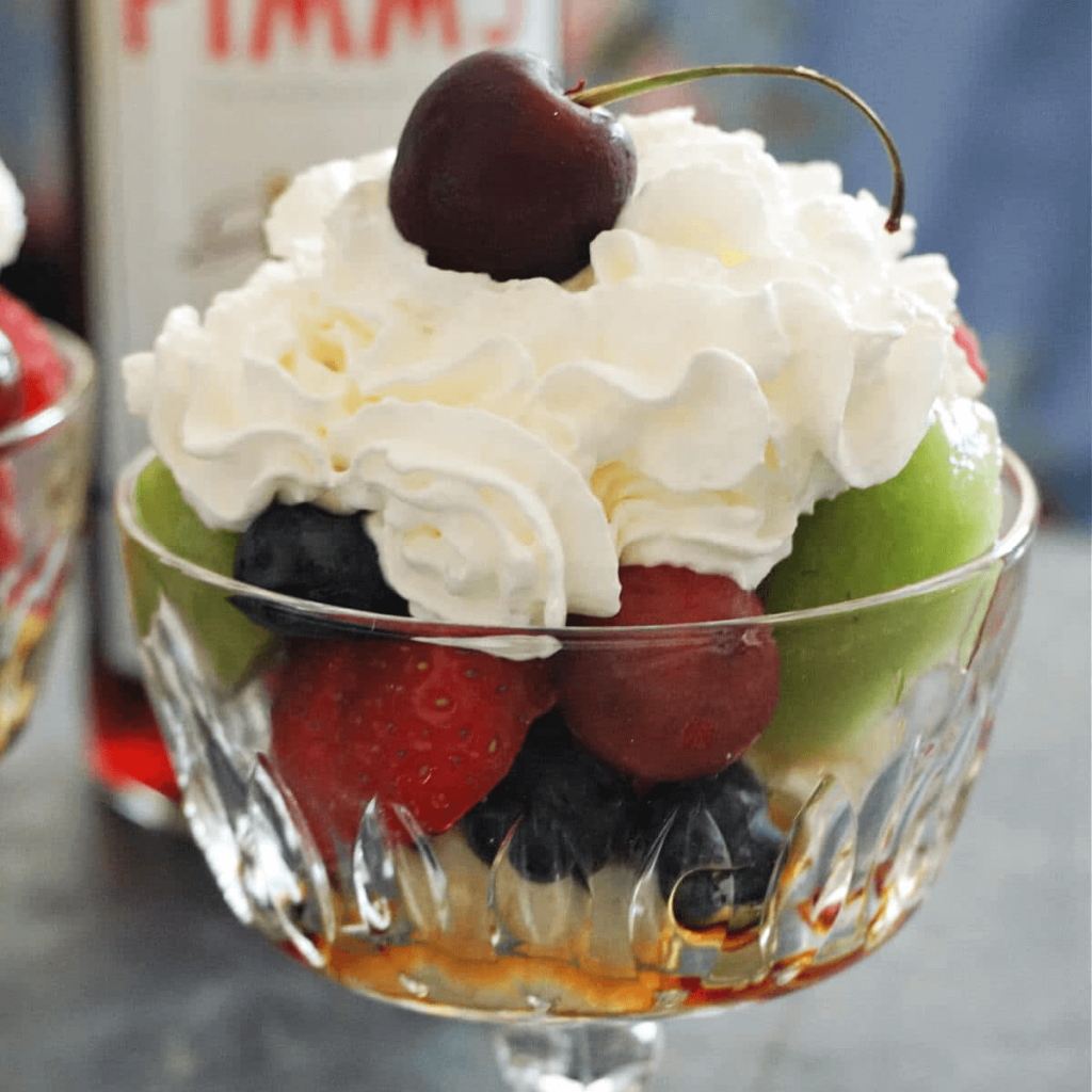 Whipped Cream vs Heavy Whipping Cream: Calories and Carbs You Should ...